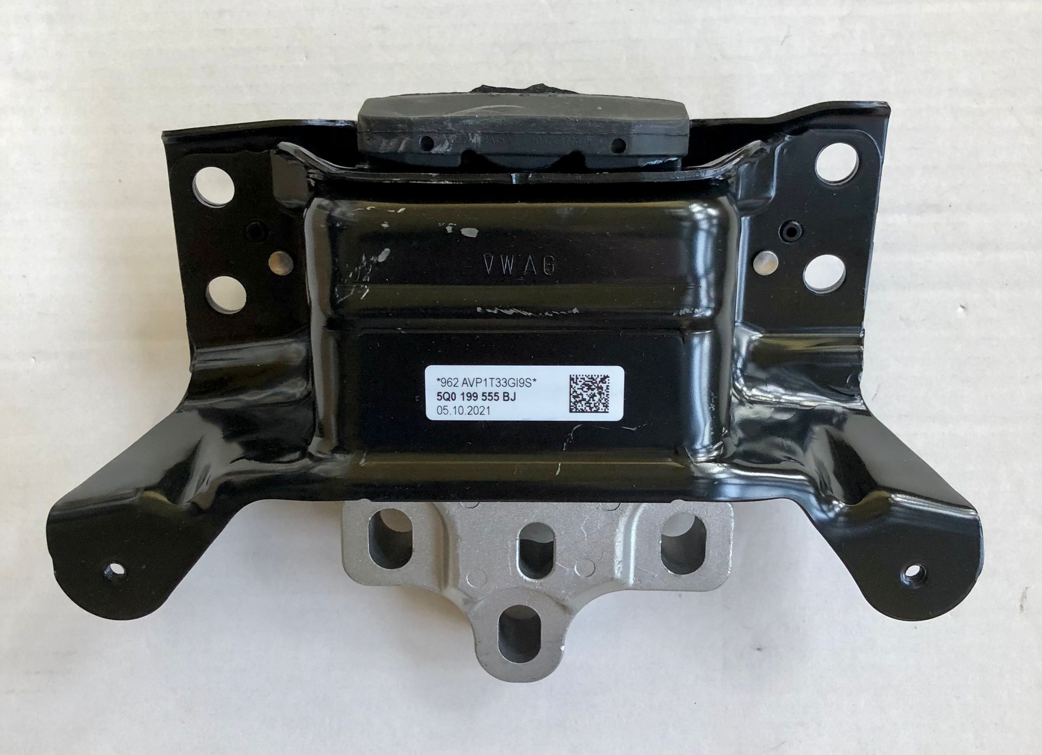 GENUINE Audi VW Skoda Seat Transmission Mount 5Q0199555BJ
